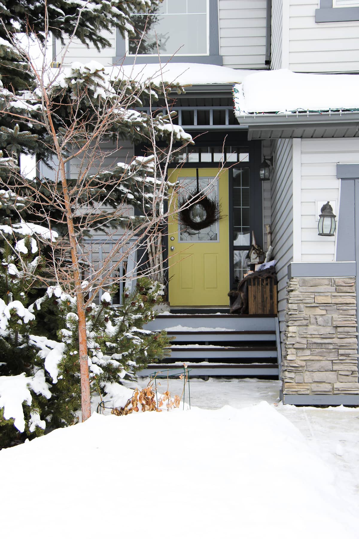 Decorating the Porch for Winter - A Pretty Life In The Suburbs