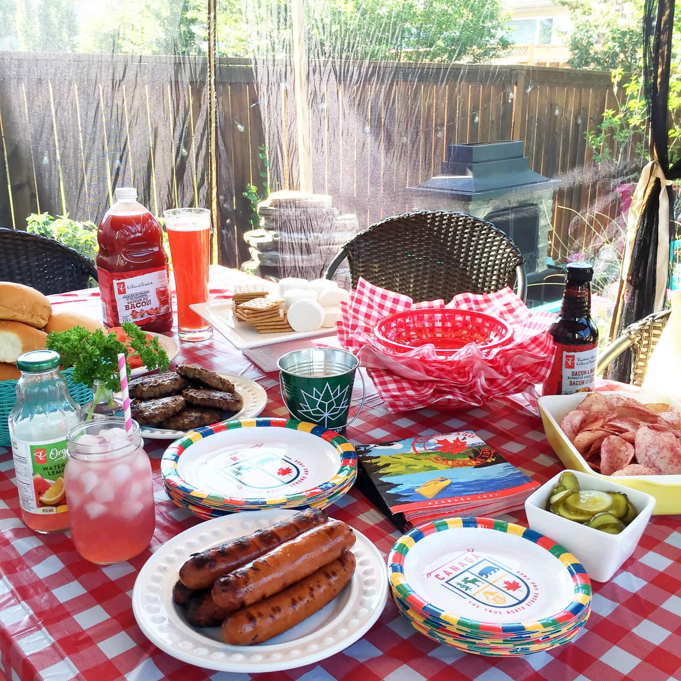5 Tips for Hosting an Easy Summer BBQ - A Pretty Life In The Suburbs